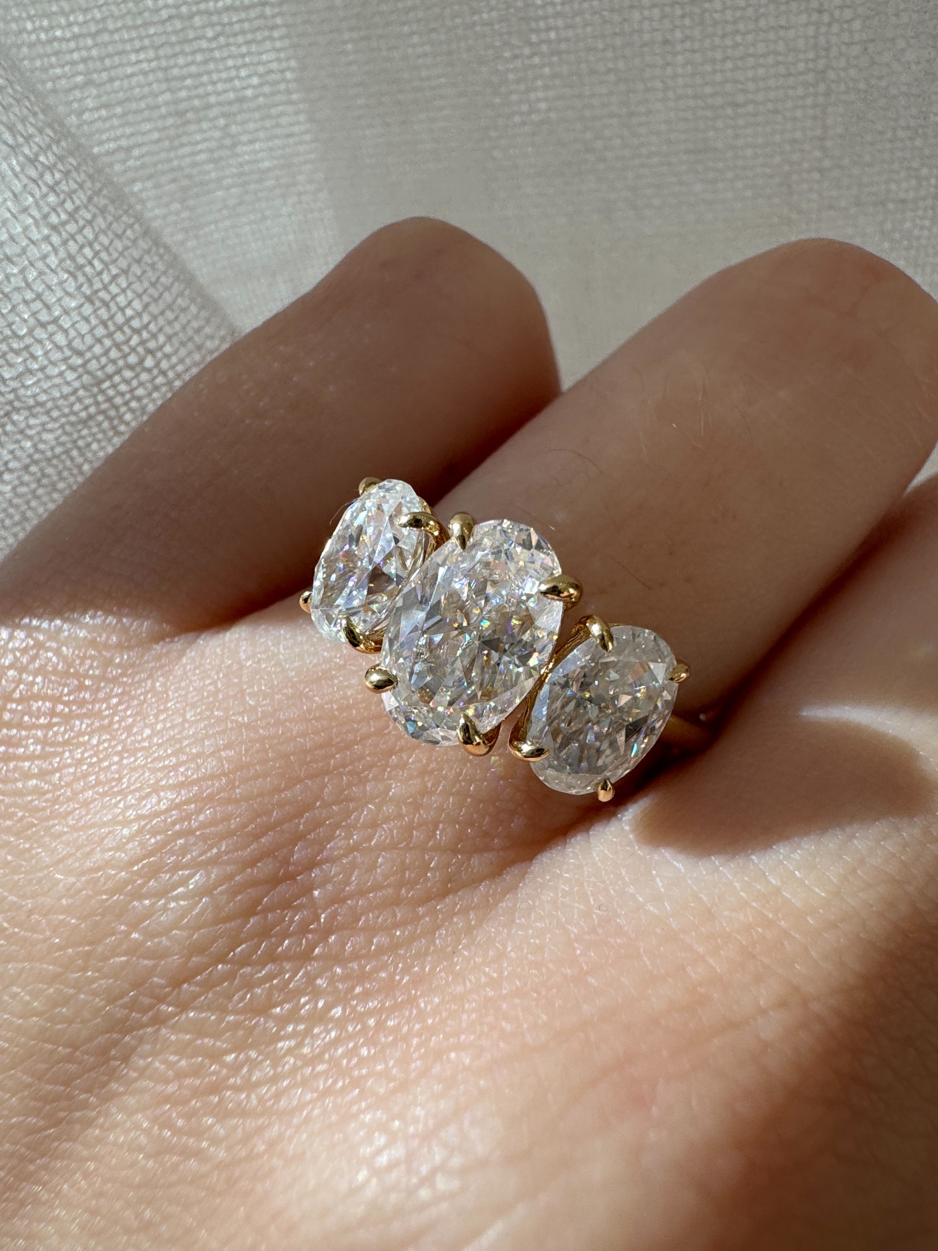 NEW Trilogy Oval – THEADORE + CO.